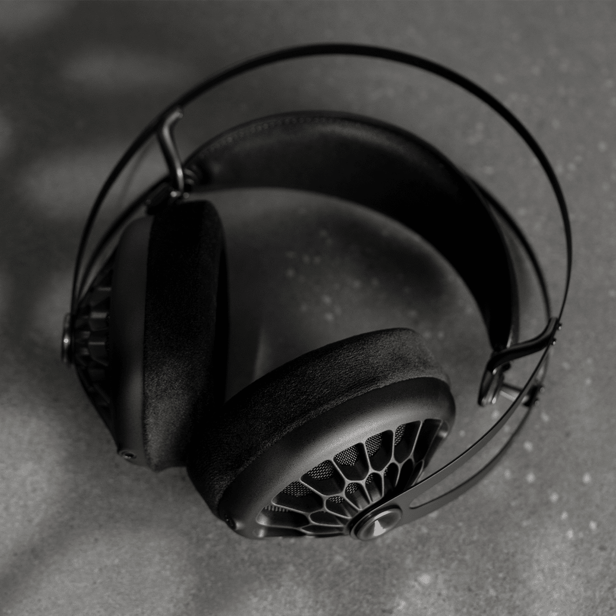 Meze 105 AER Open-Back Dynamic Headphones | Audio46